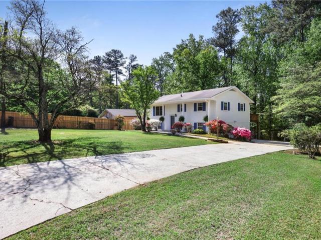 1995 Calvary Hill Court SW
