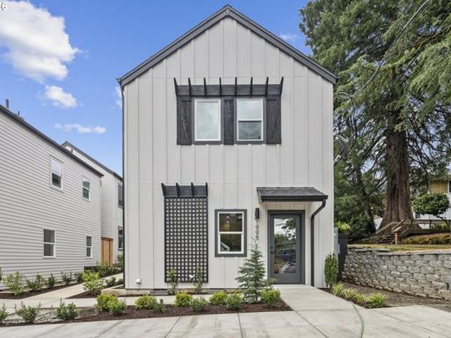 1995 SW Moss St, Portland, OR 97219