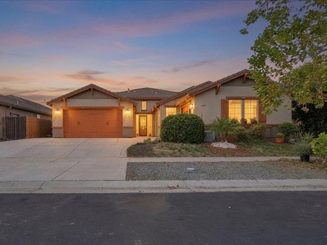 1996 Bidwell Bar Dr, Plumas Lake, CA 95961