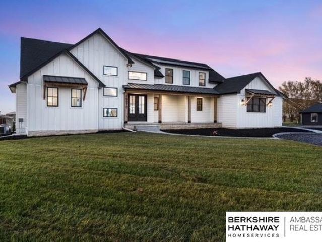 19970 S 172 Plaza Cir, Springfield, NE 68059