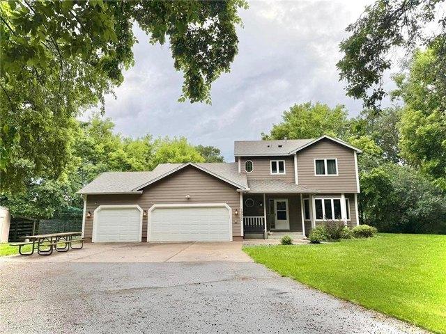 19972 Troy St NW, Elk River, MN 55330