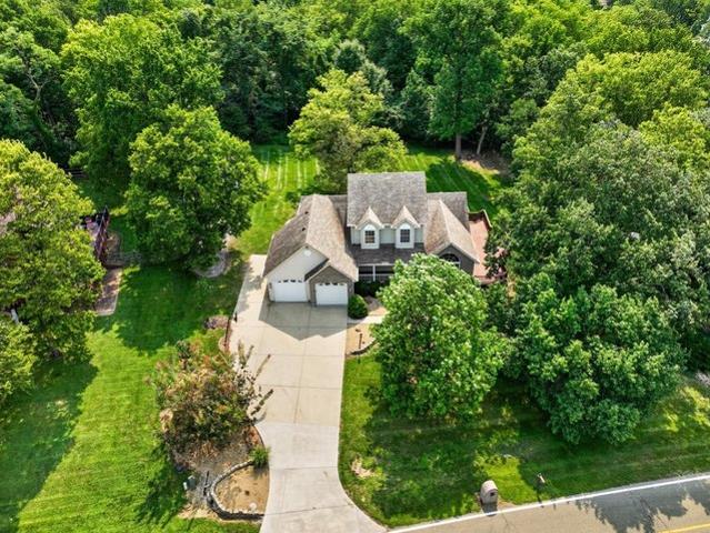 19974 Lakeview Dr, Lawrenceburg, IN 47025