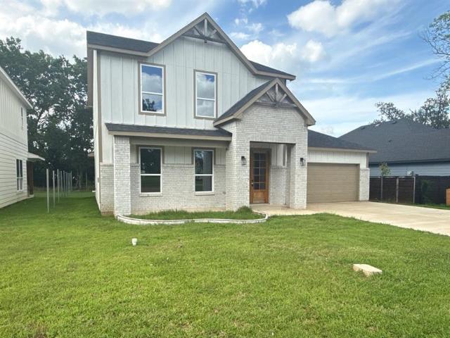 1997 Lakeview Drive