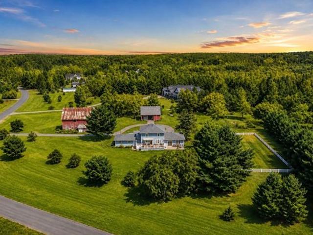 1997 57th St, Somerset, WI 54025