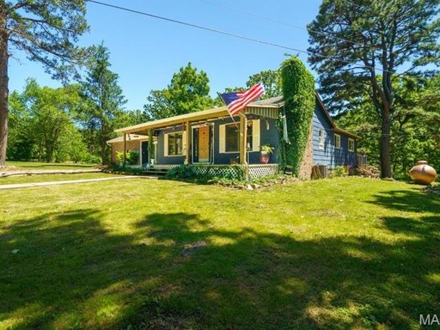 19982 State Route B # 8, Saint James, MO 65559