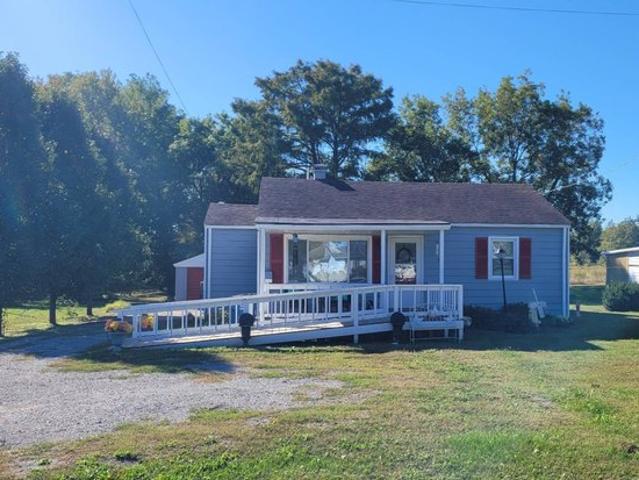 1998 Illinois Highway 15, Fairfield, IL 62837