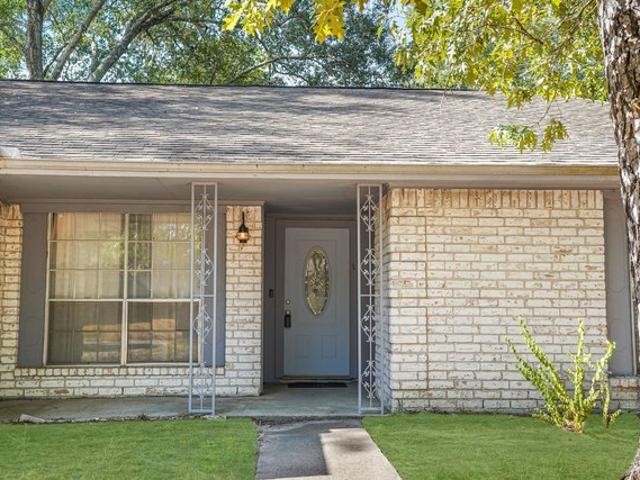 1998 Lake Creek Dr, Houston, TX 77339