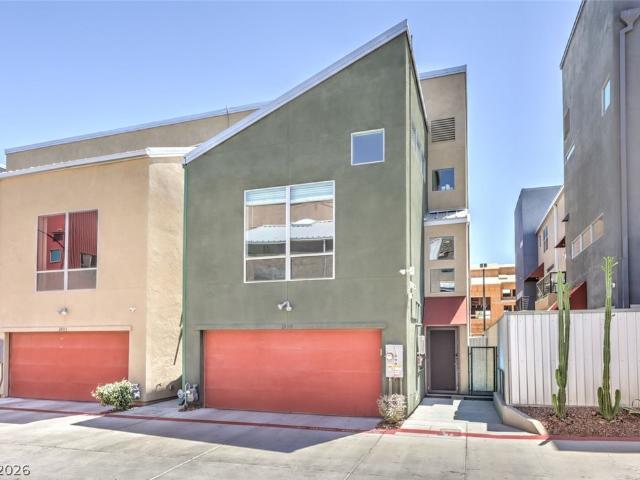 1999 Yaupon Avenue