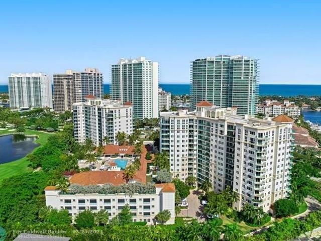 19900 E Country Club Dr #814, Miami, FL 33180