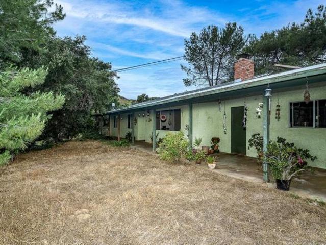 19906 Clevenger Canyon Rd, Ramona, CA 92065