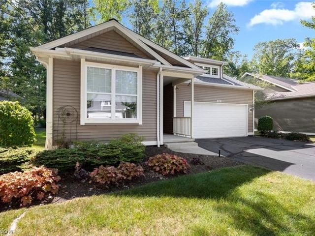 1990 Buckingham Dr, Avon, OH 44011