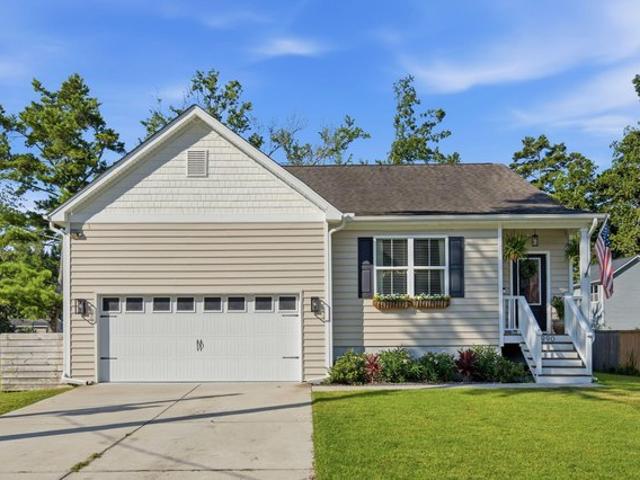 1990 Kay St, Johns Island, SC 29455