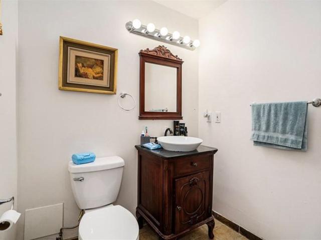 1990 Kinridge Rd, Marietta, GA 30062
