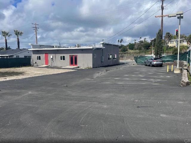 1990 S Santa Fe Ave, Vista, CA 92083 | MLS #NDP2502