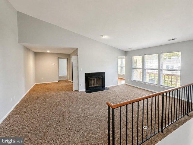 19916 Appledowre Cir Unit 136, Germantown, MD 20876