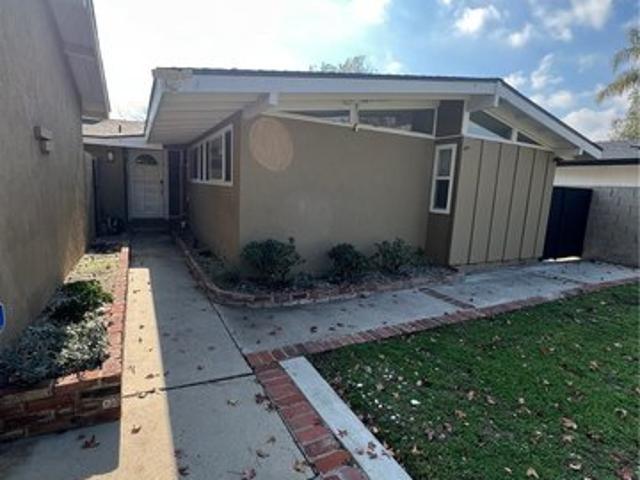 19918 Acre St, Northridge, CA 91324