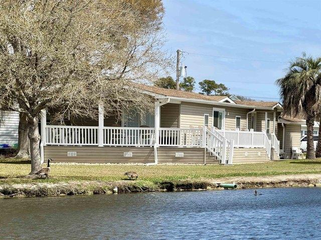 1991 Finch Dr, Surfside Beach, SC 29575