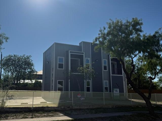 1991 King Arthur St, Unit 1 AND 2