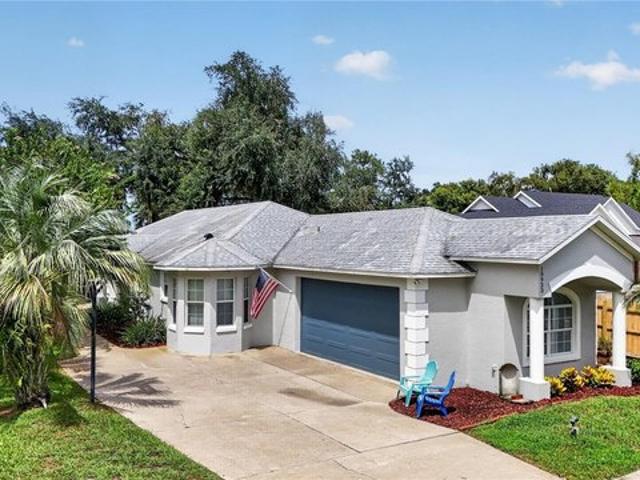 19923 W Eldorado Dr, Eustis, FL 32736