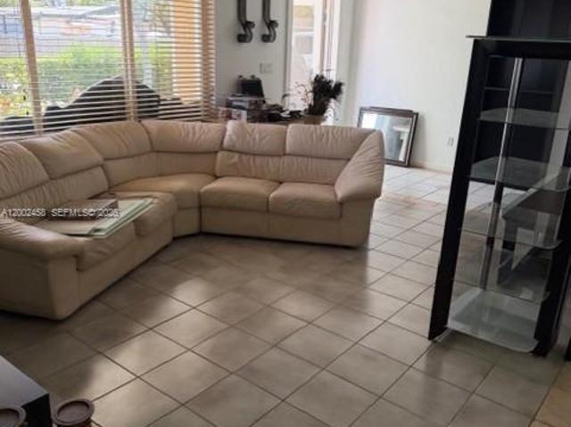 19920 SW 118th Pl, Miami, FL 33177 | MLS #A12002