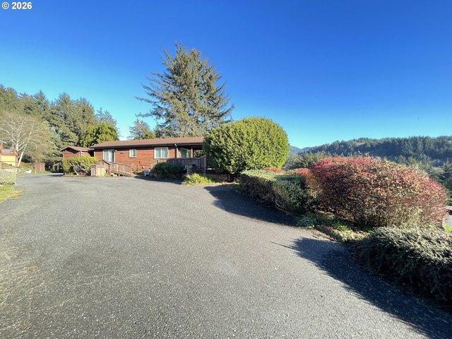 19921 Whaleshead Rd Unit T5, Brookings, OR 97415