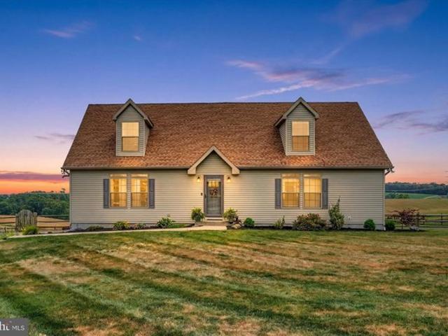 19925 Haugh Rd, Stewartstown, PA 17363