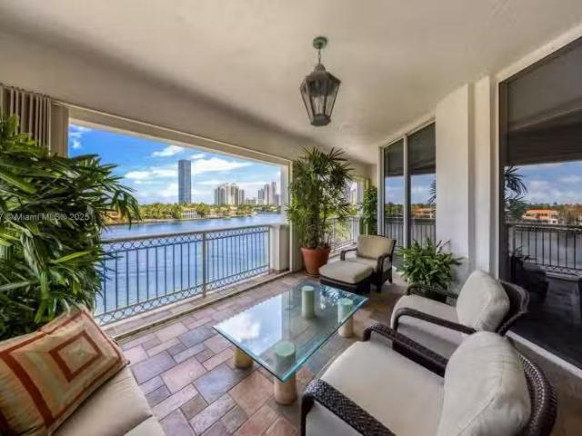 19925 NE 39th Pl #402, Aventura, FL 33180 MLS A11769407