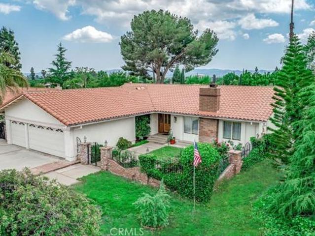 19926 Hiawatha St, Chatsworth, CA 91311