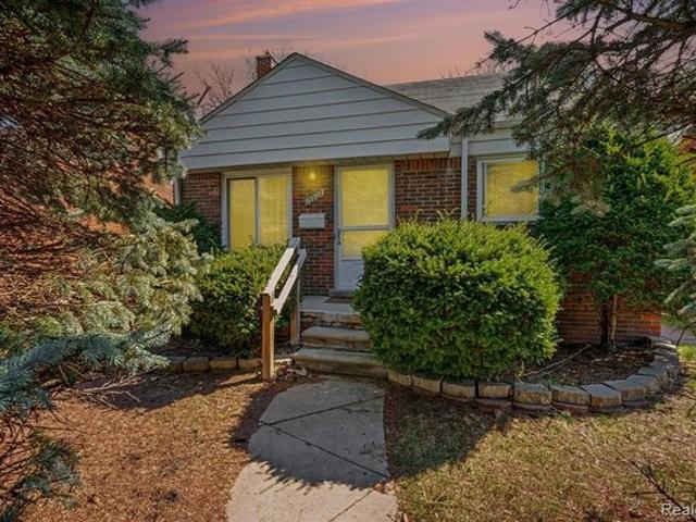 19928 Pierson St, Detroit, MI 48219