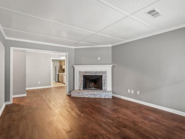 1992 Cooper Lake Drive SE