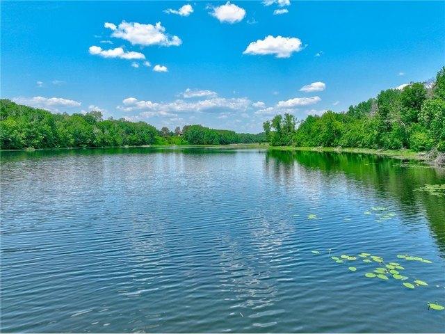 1992 80th St, Somerset, WI 54025