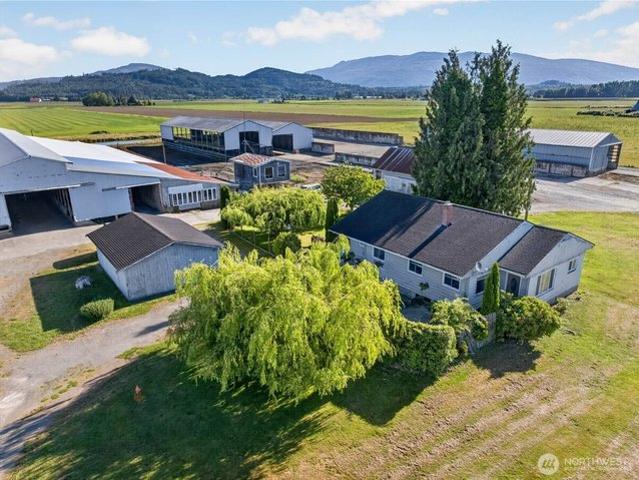 19933 Cook Rd, Burlington, WA 98233