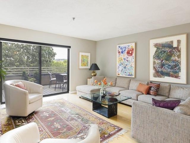 199 Coolidge Ave Apt 307, Watertown, MA 02472