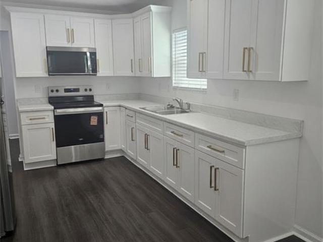 199 Carver Circle NW