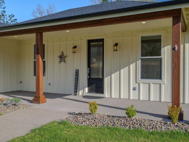 199 Black Oak Dr, Grants Pass, OR