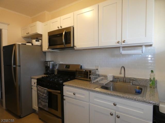 199 E Main St # 1