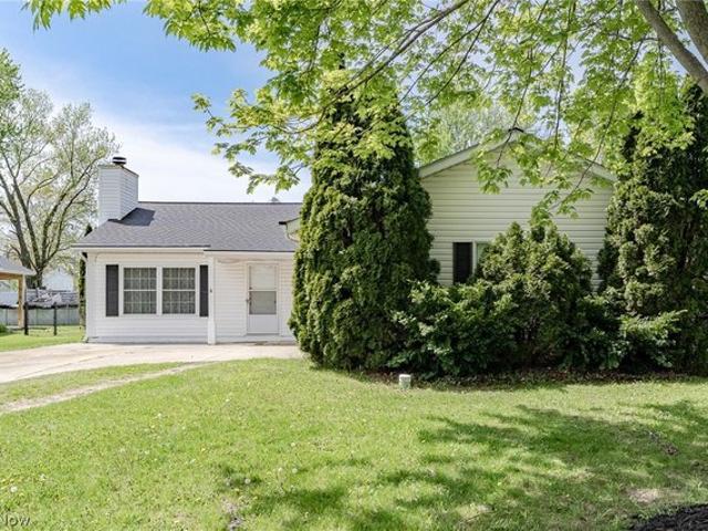 199 E Parkway Dr, Madison, OH 44057