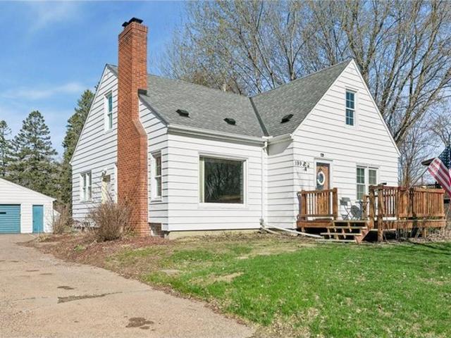 199 Ferndale St N, Maplewood, MN 55119