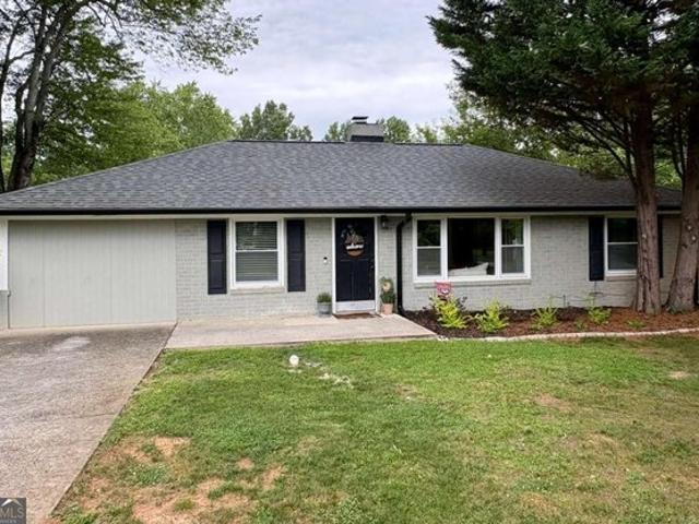 199 Harris St, Toccoa, GA 30577