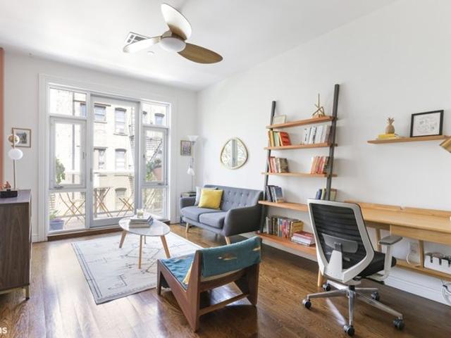 199 Huron St Apt 4D, Brooklyn, NY 11222