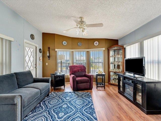 199 S Port Royal Ln, Apollo Beach, FL 33572
