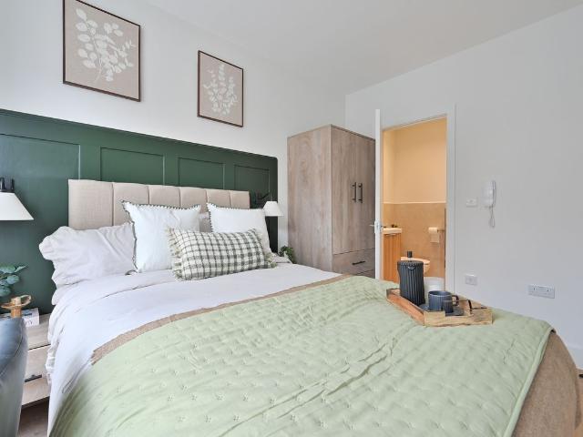 199 Sandringham Road, Watford WD24, 1 bed property to rent, £800 pcm | PrimeLocation