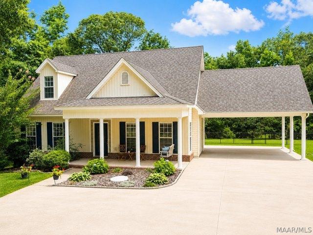 199 Turkey Trail Dr, Deatsville, AL 36022