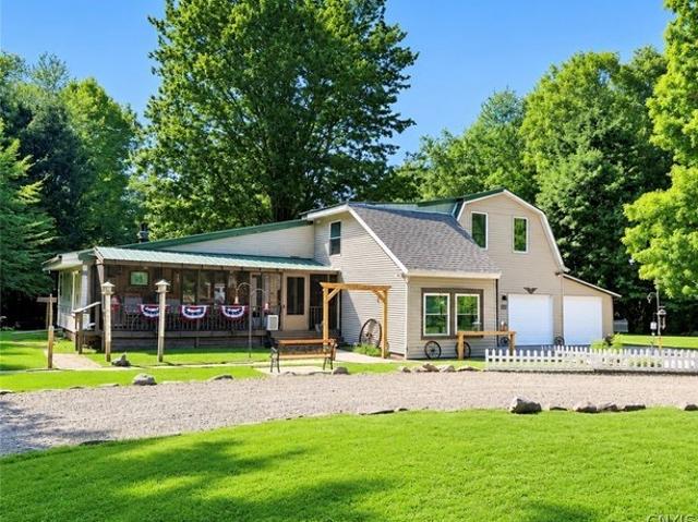 199 Villiard Rd, Parish, NY 13131