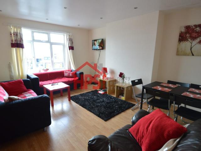 199a Kirkstall Lane
