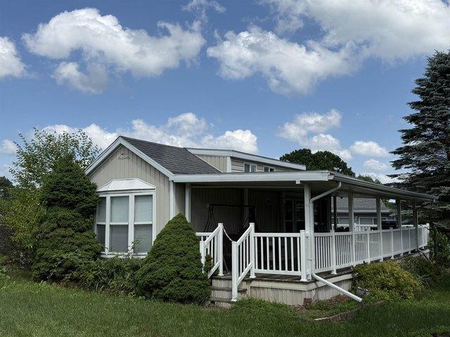 19 19th Hole Dr, Wisconsin Dells, WI 53965