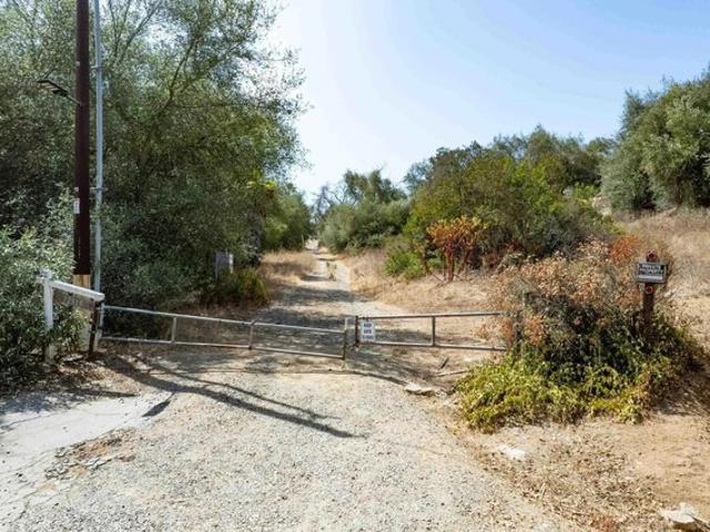 19.22 Acres Mirar De Valle Unit 28, Valley Center, CA 92082