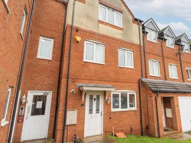 19 Ten Acres Mews, Stirchley, B30 2BF, United Kingdom | 4 bed house for rent #133738997 | Rentberry