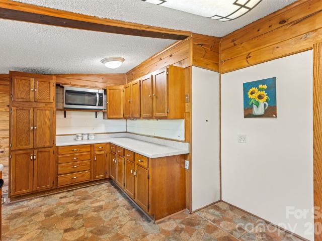 19 Timbers Edge Ln, Fairview, NC 28730 | MLS #4367