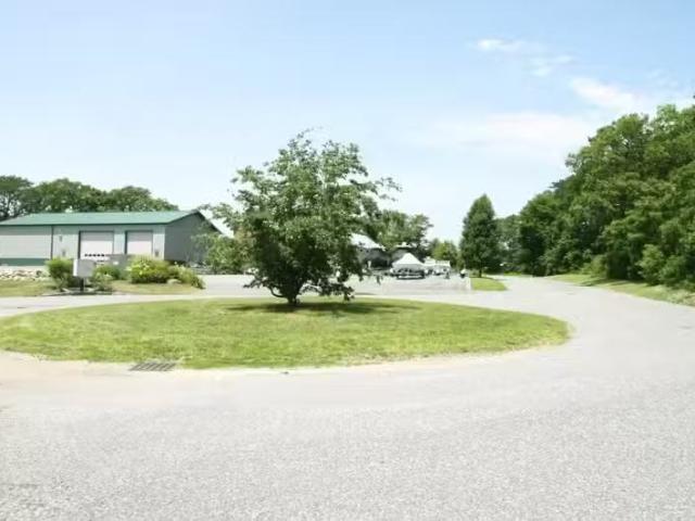 19 Tradesman #3 or 4, Falmouth, MA 02536 MLS 73401885